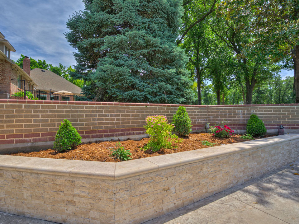 Retaining Walls | ASP - America's Swimming Pool Company of Edmond